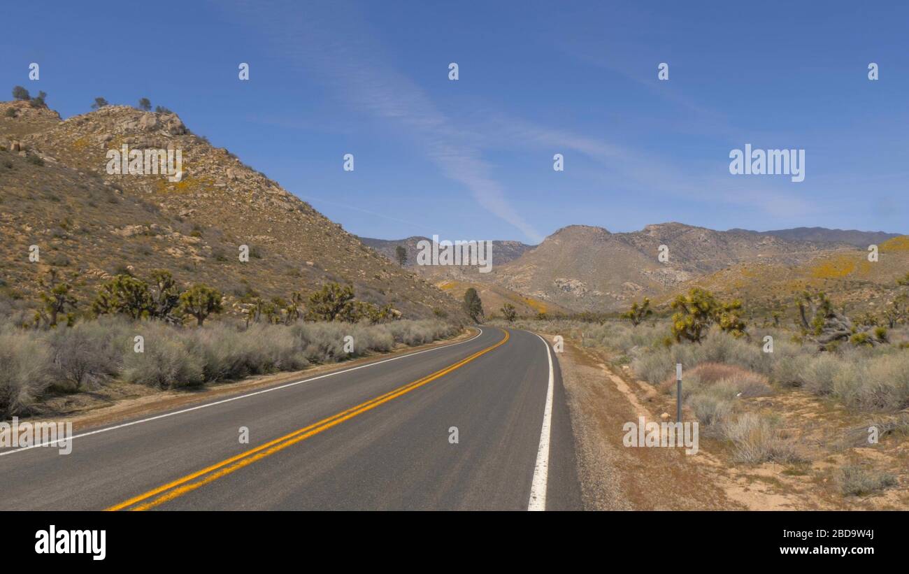 Scenic route through the desert at Sequoia in California Stock Photo ...