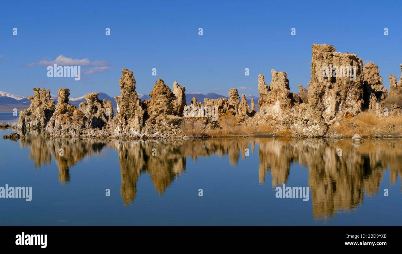 Tufa towers columns of limestone at Mono Lake Stock Photo - Alamy