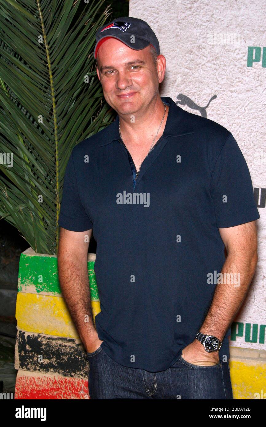 October 12, 2011, Los Angeles, CA, USA: LOS ANGELES - OCT 12: Mike O ...