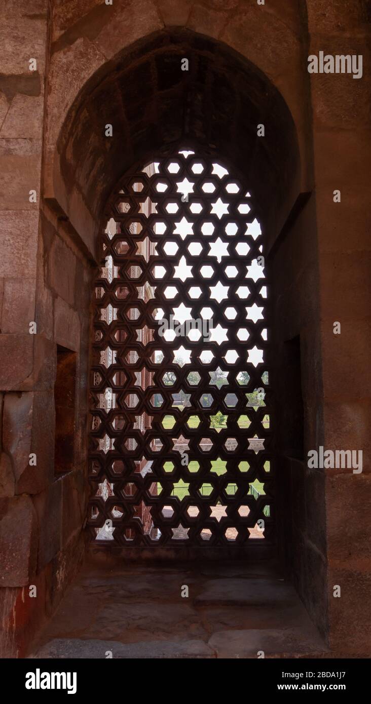 Sandstone window hi-res stock photography and images - Alamy