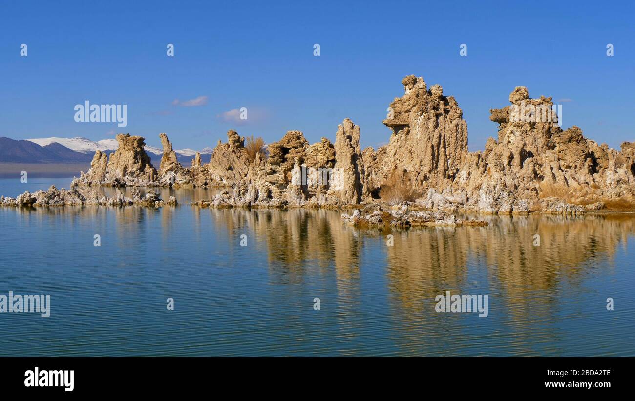Tufa towers columns of limestone at Mono Lake Stock Photo - Alamy