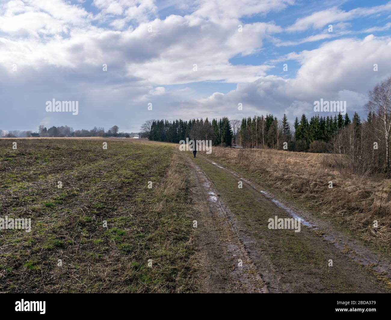 Simple road hi-res stock photography and images - Alamy