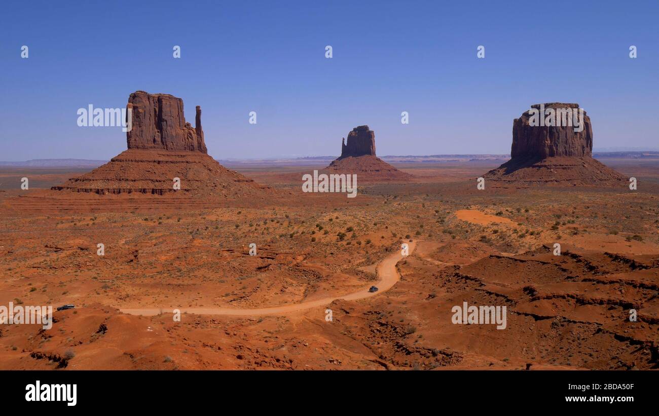 Monument Valley in Utah - famous landmark Stock Photo - Alamy