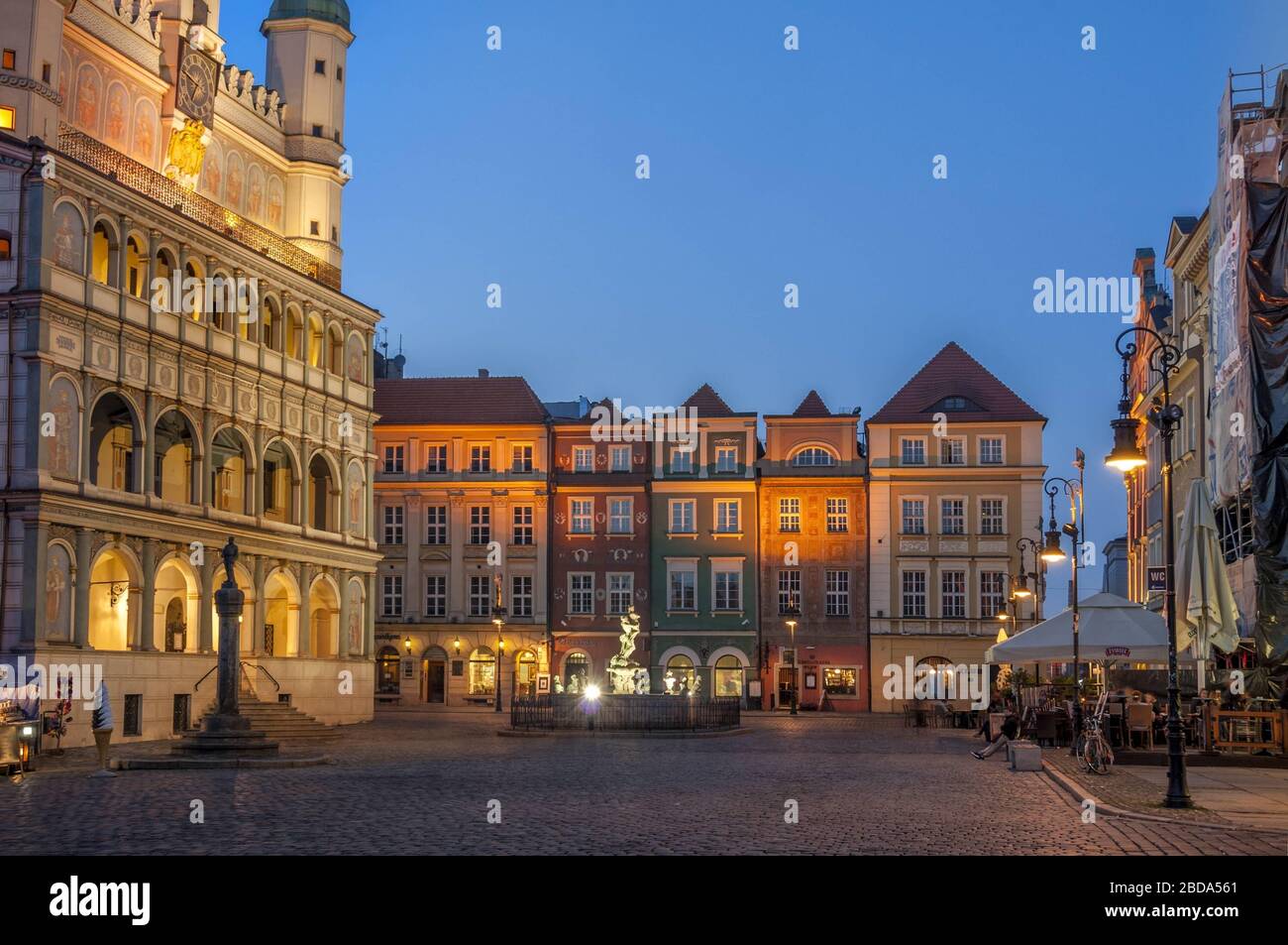 Town hall and tenement houses on the market square poznan hi-res stock ...