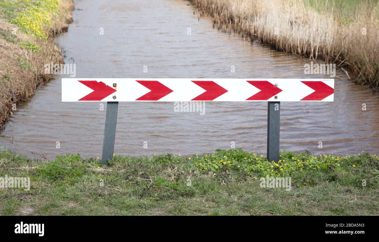 Ditch end hi-res stock photography and images - Alamy