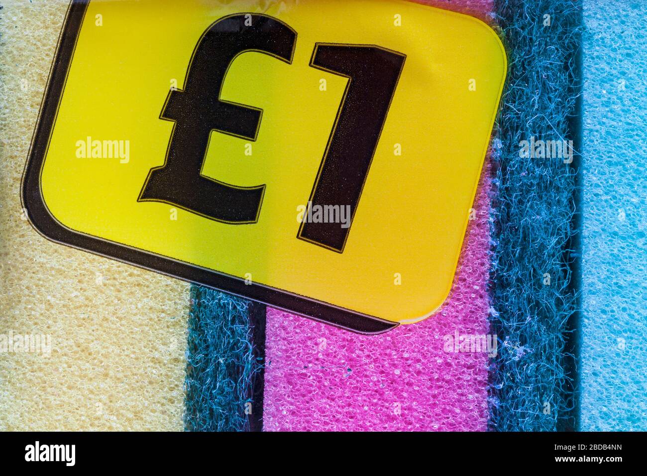 Scouring pads hi-res stock photography and images - Alamy