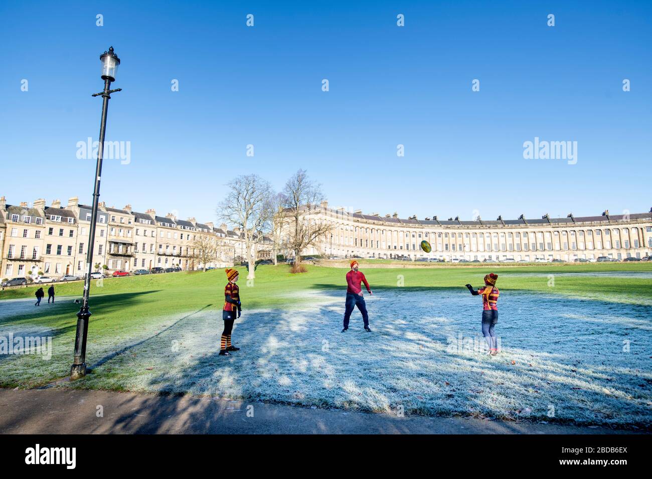 Passing a ball hi-res stock photography and images - Alamy
