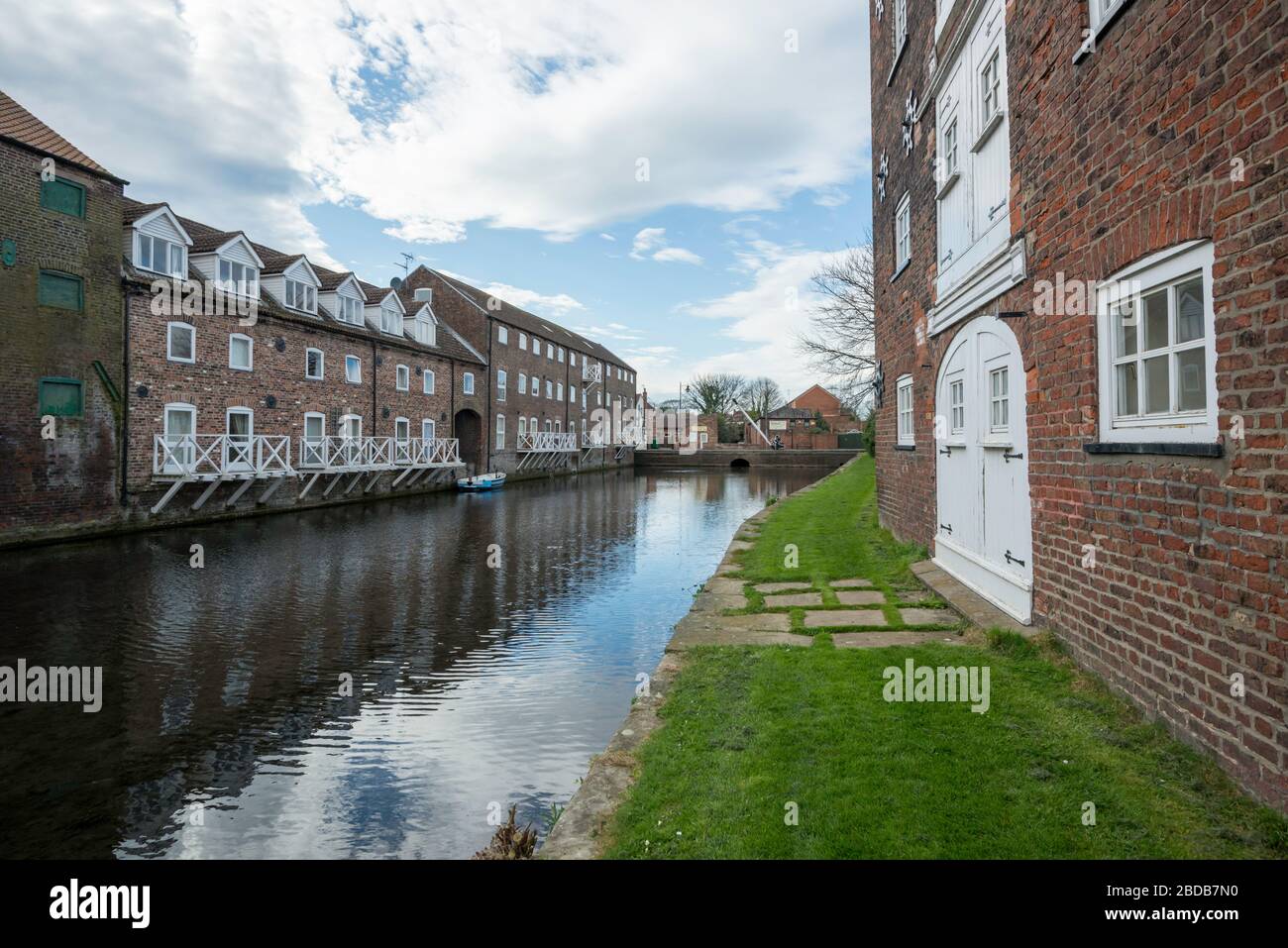 Market building driffield hi-res stock photography and images - Alamy
