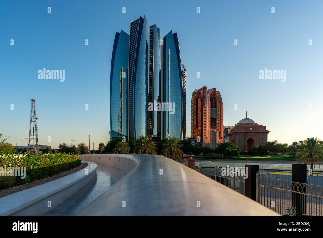 Most iconic landmarks in abu dhabi hi-res stock photography and images ...