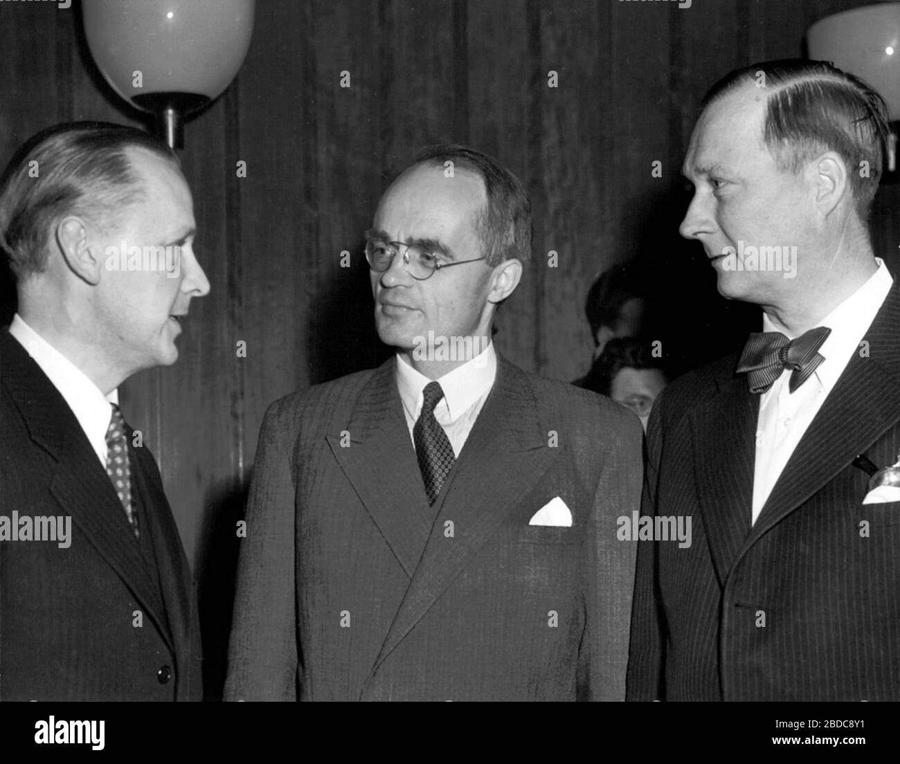 29 november 1951 hi-res stock photography and images - Alamy