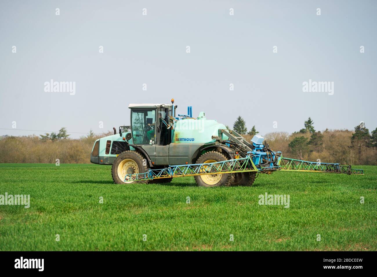 Crop sprayer hi-res stock photography and images - Alamy