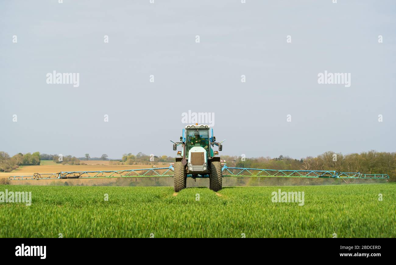 Crop sprayer hi-res stock photography and images - Alamy