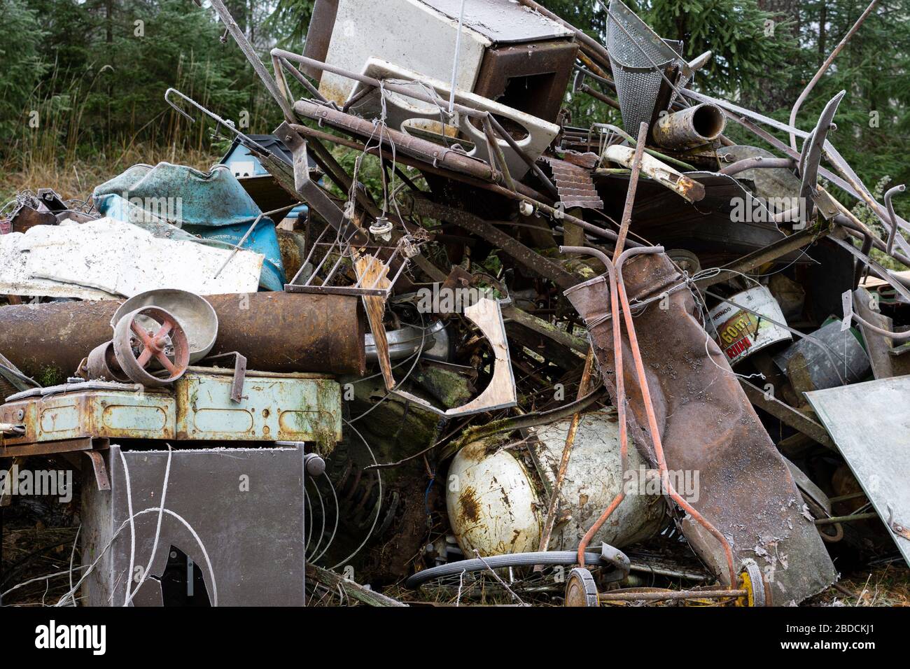 Scrap material hi-res stock photography and images - Alamy