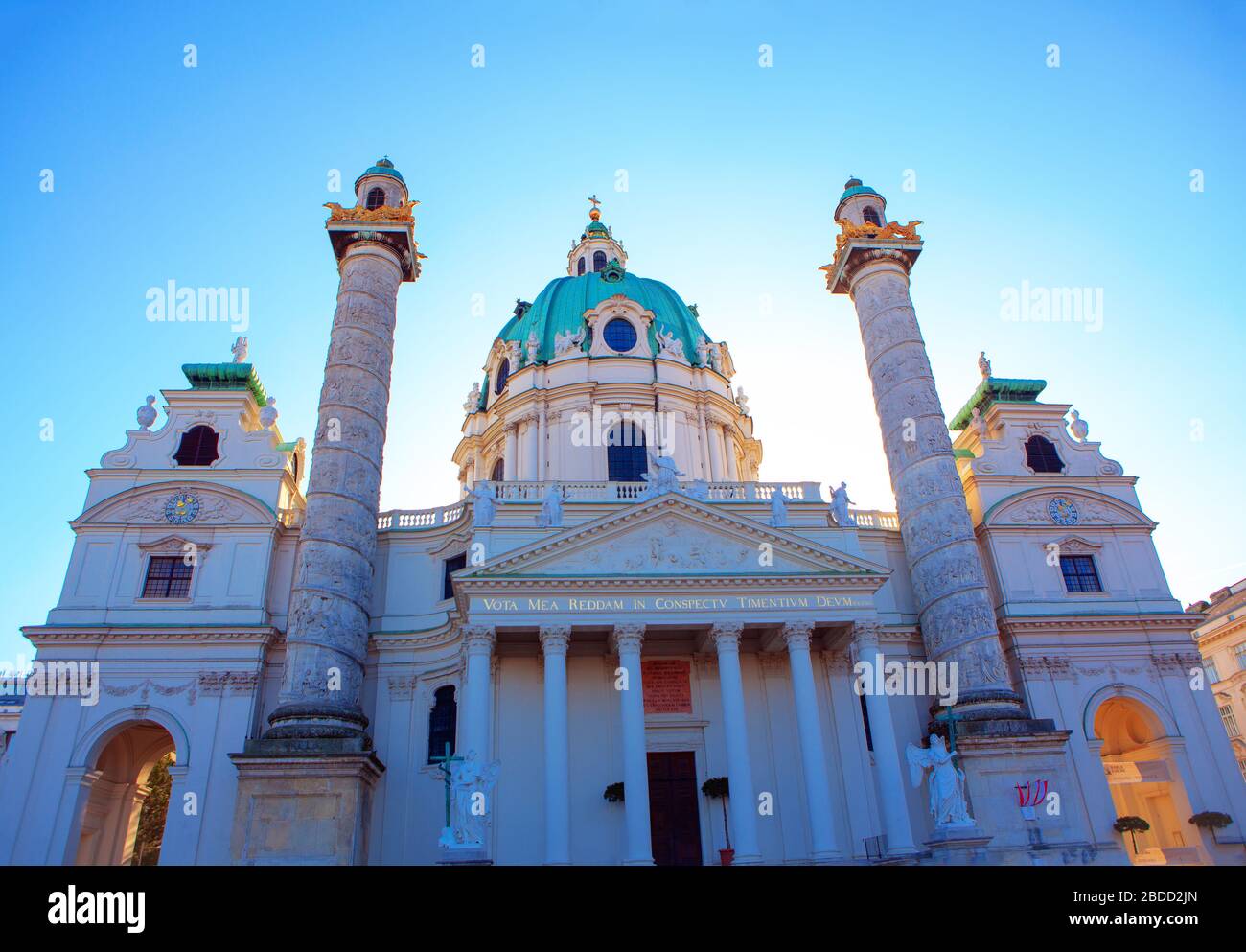 Viennese rococo architecture hi-res stock photography and images - Alamy