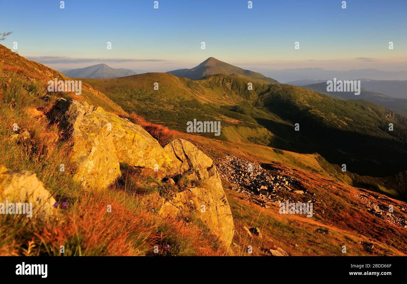 Hoverla hi-res stock photography and images - Alamy