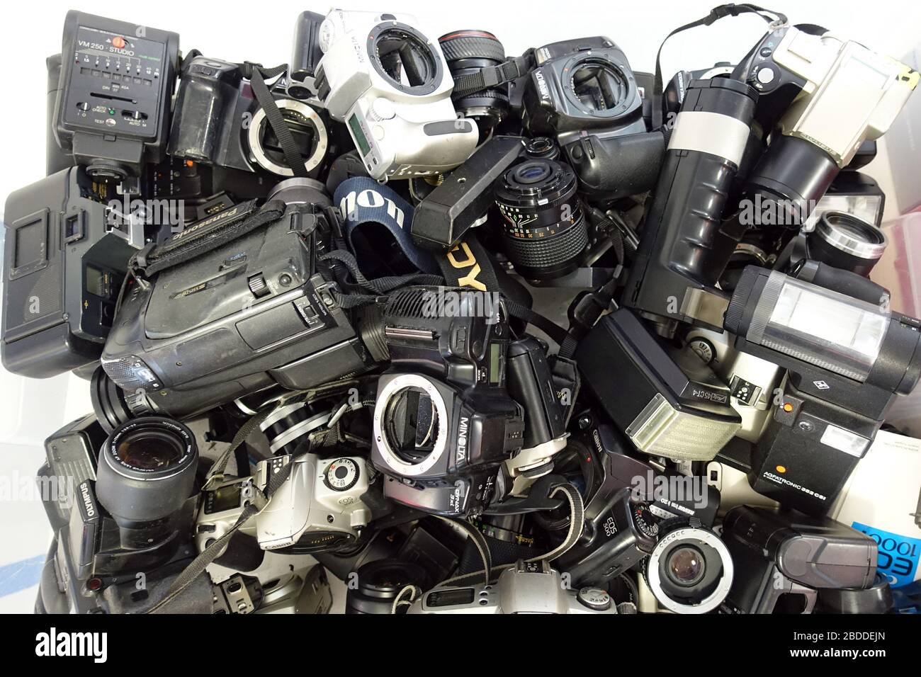 Defective camera hi-res stock photography and images - Alamy