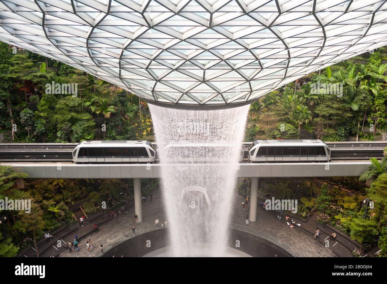 Hsbc rain vortex hi-res stock photography and images - Alamy