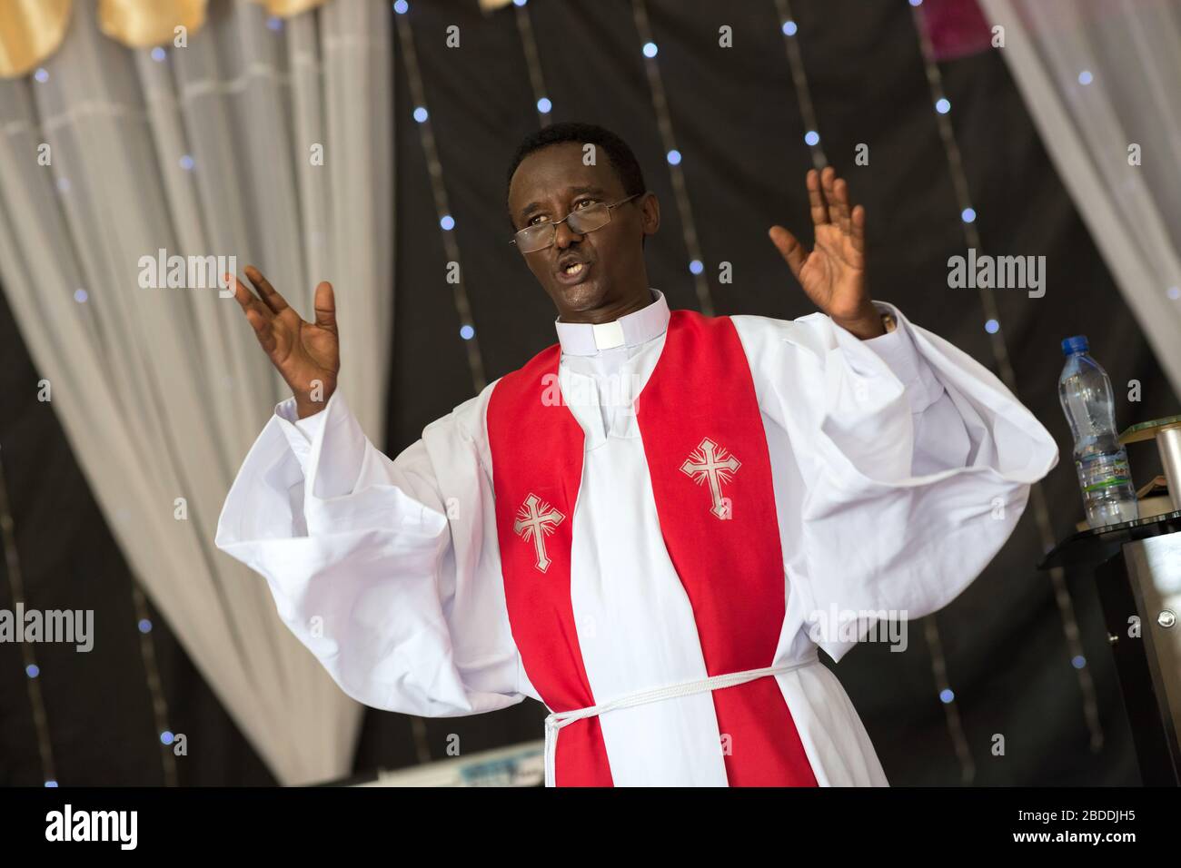 Ethiopian evangelical church mekane yesus hi-res stock photography and ...