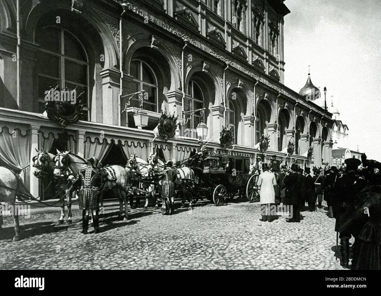 Royal coach of nicholas ii hi-res stock photography and images - Alamy