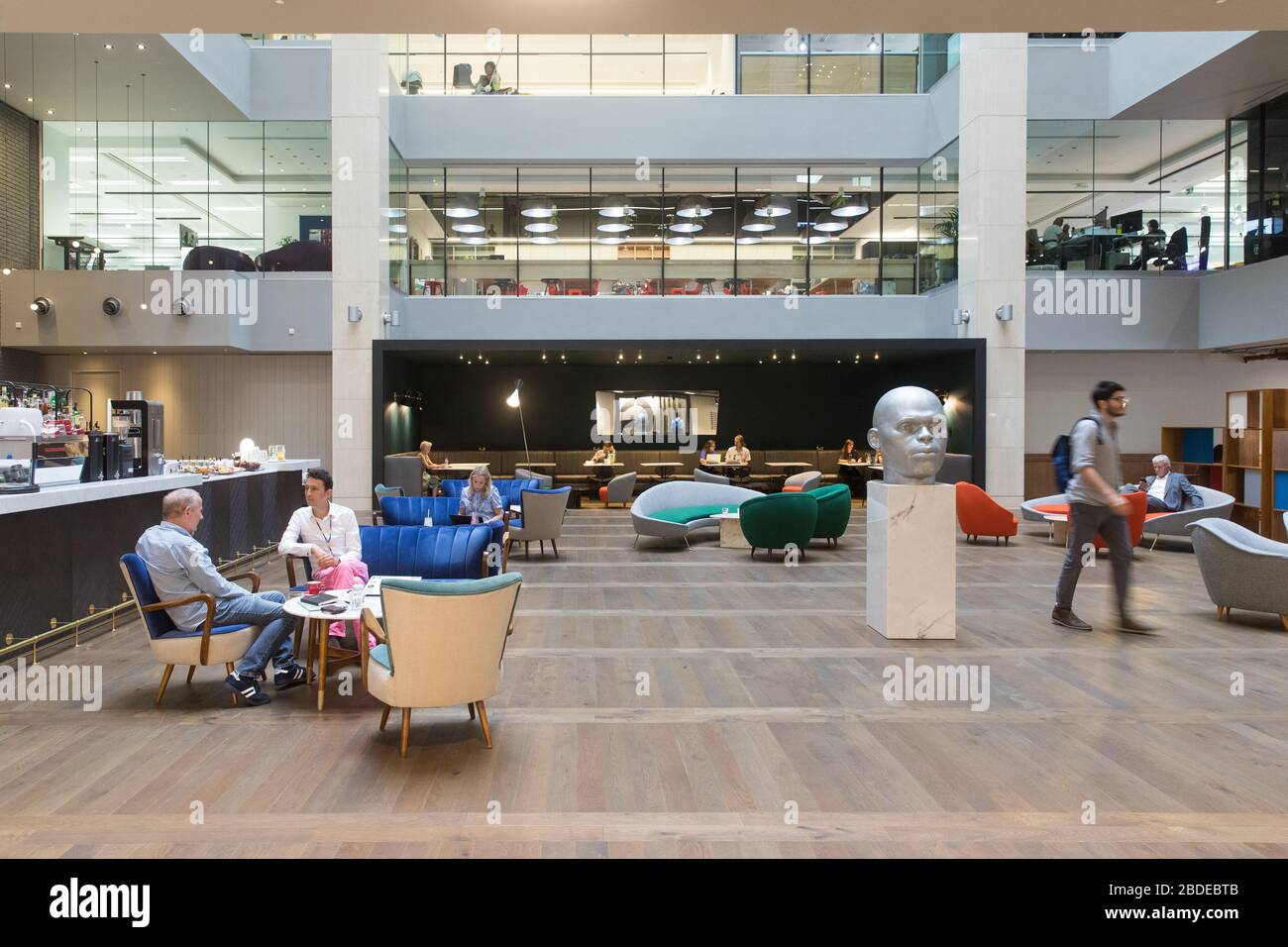 The White Chapel Building, Whitechapel high street Stock Photo - Alamy