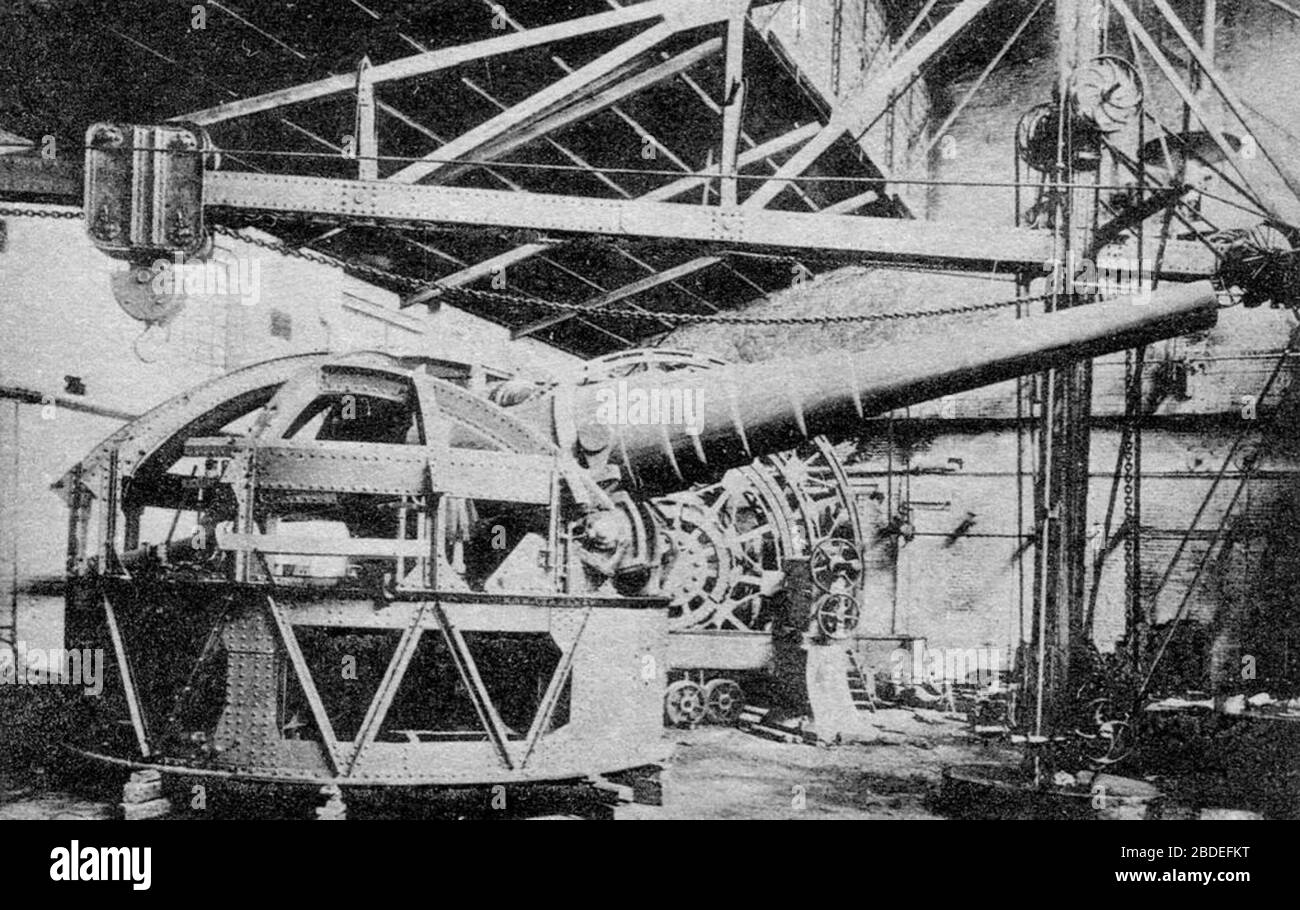 Barbette battleship hi-res stock photography and images - Alamy