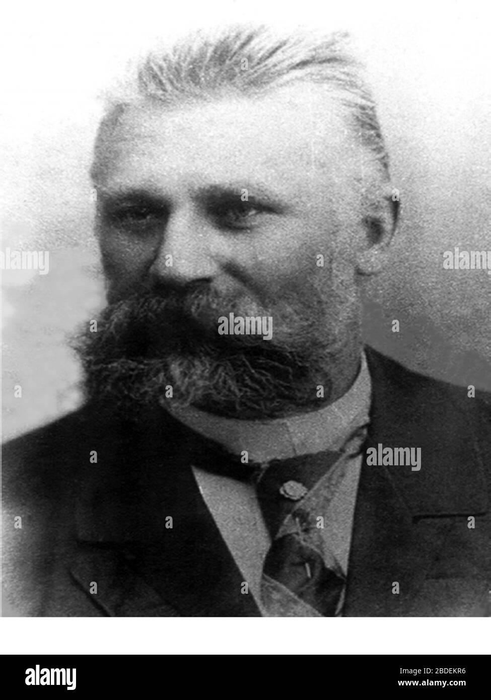 Machines and vice hi-res stock photography and images - Alamy