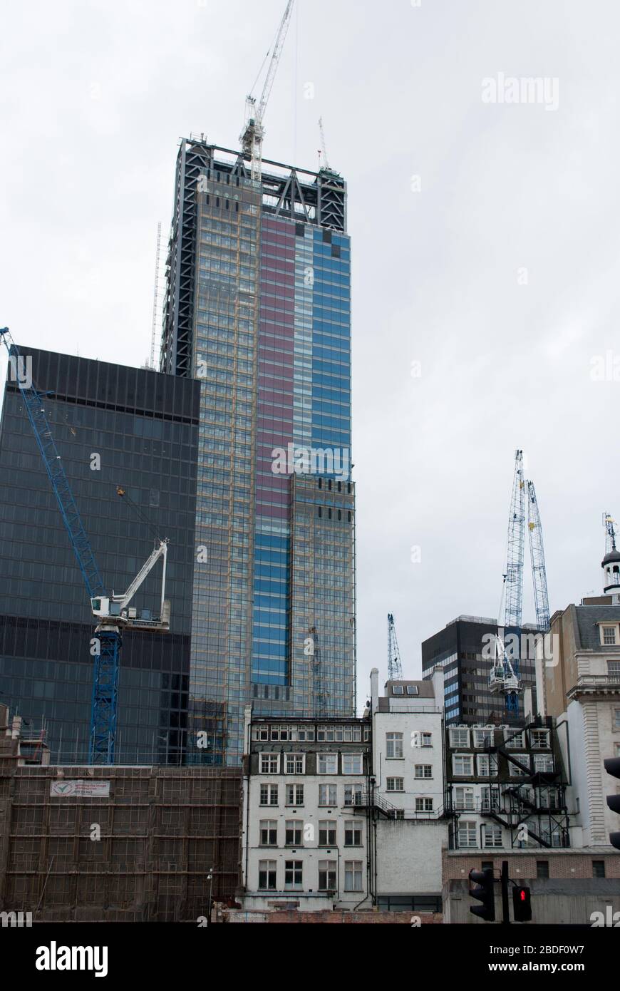 Cheesegrater building 122 leadenhall hi-res stock photography and ...
