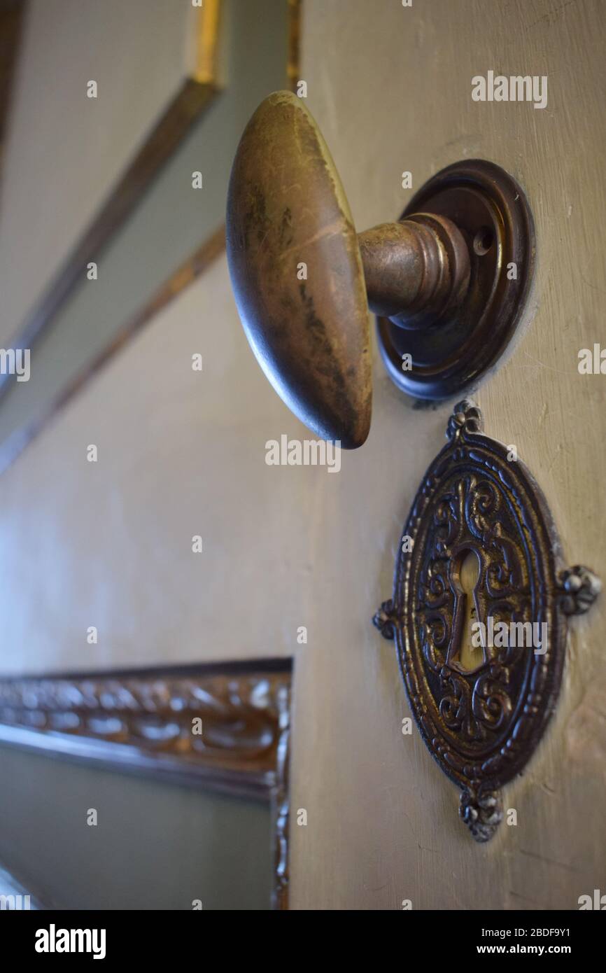 The key to opening the magic door Stock Photo - Alamy