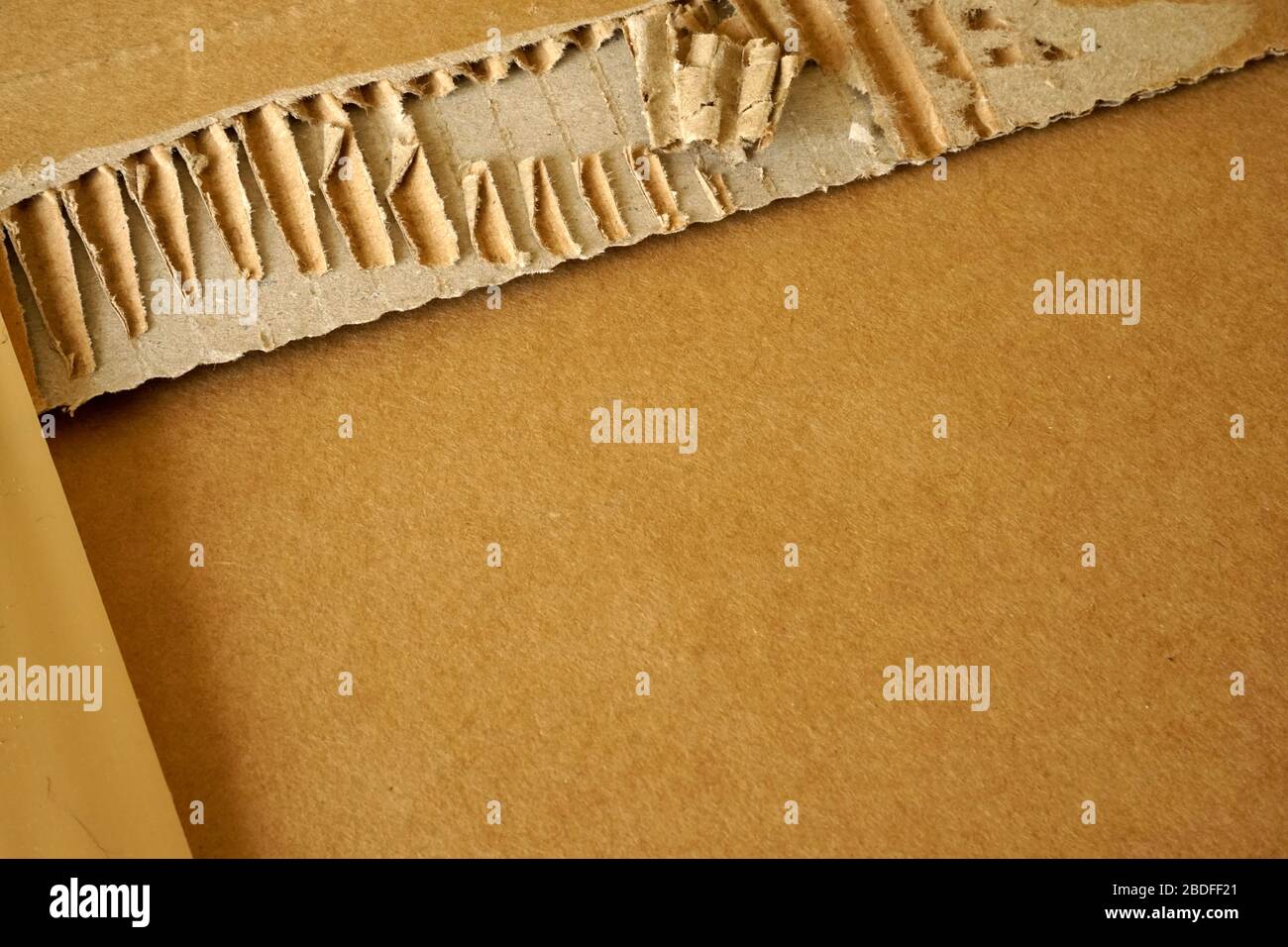 Corrugated containerboard hi-res stock photography and images - Alamy