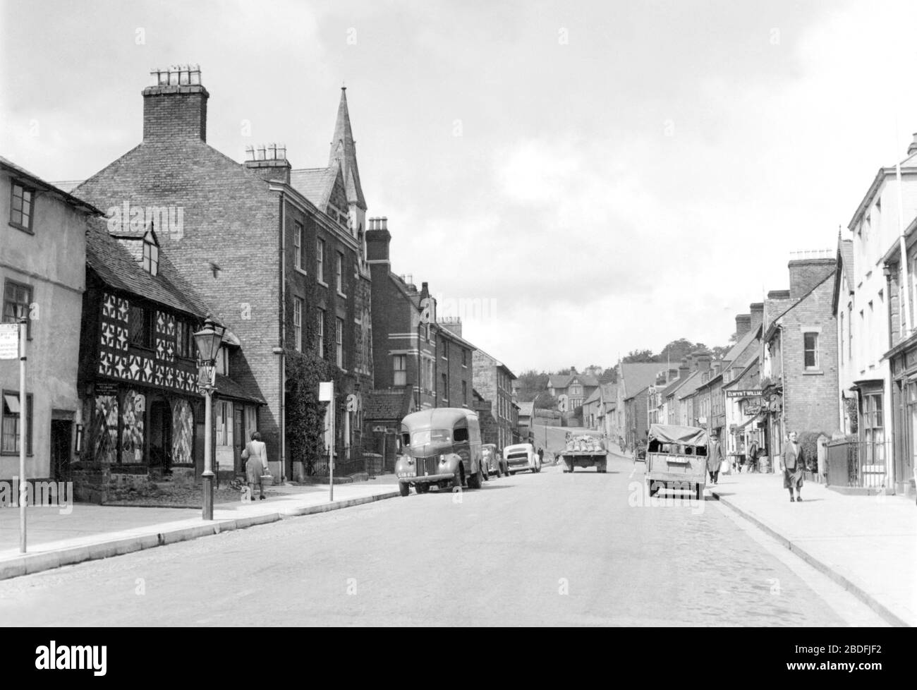 Welshpool, High Street c1955 Stock Photo - Alamy