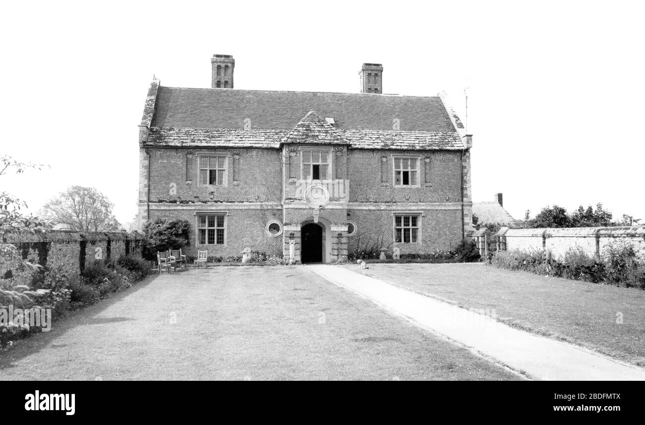 Wool, Woolbridge Manor Hotel c1960 Stock Photo - Alamy