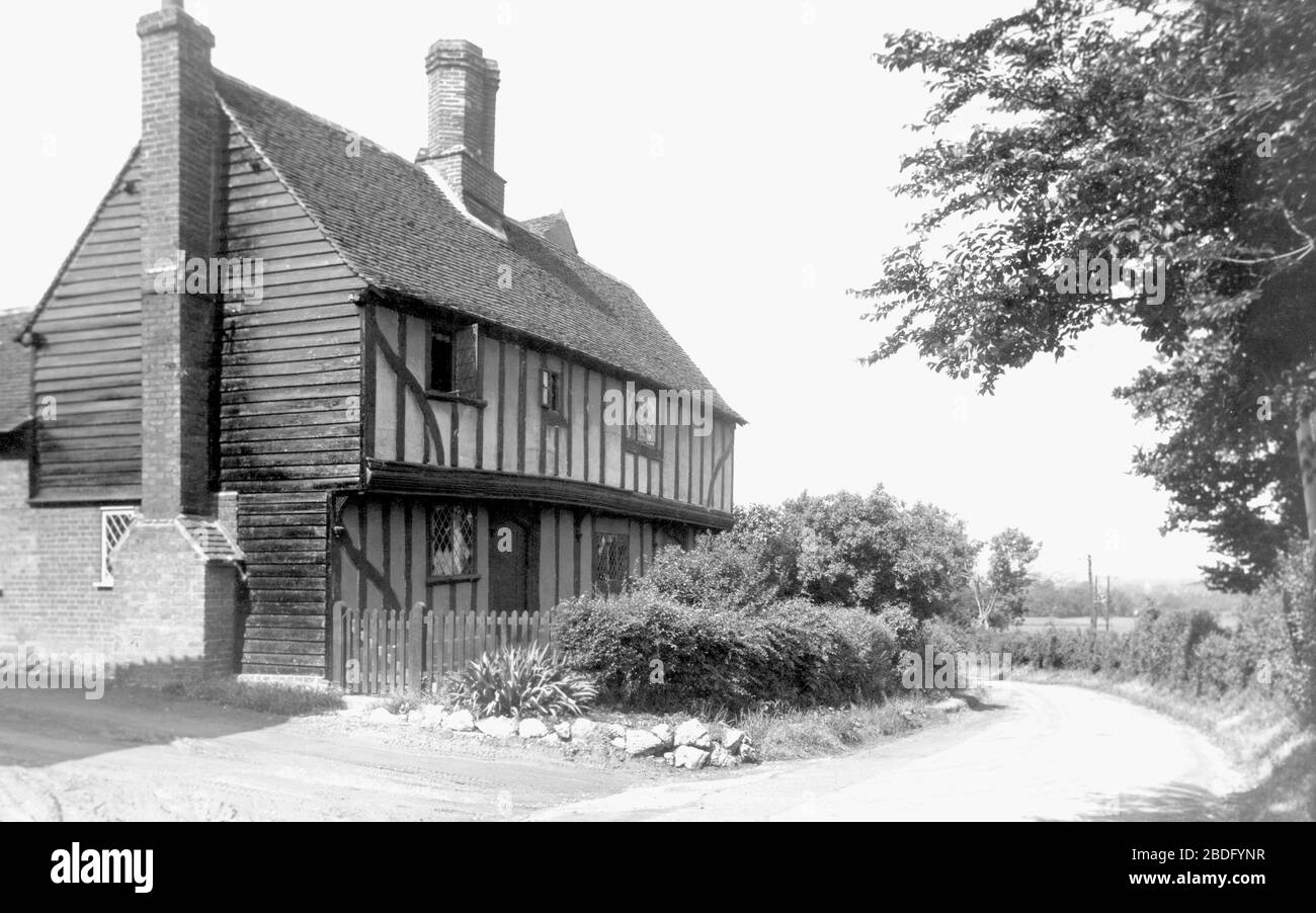 Roydon, the Old House c1955 Stock Photo - Alamy