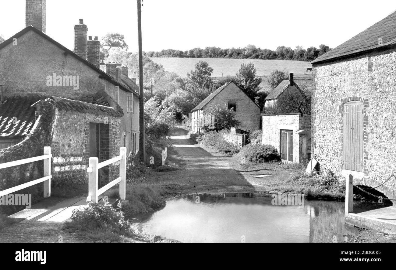 Piddletrenthide, Smiths Lane c1955 Stock Photo - Alamy