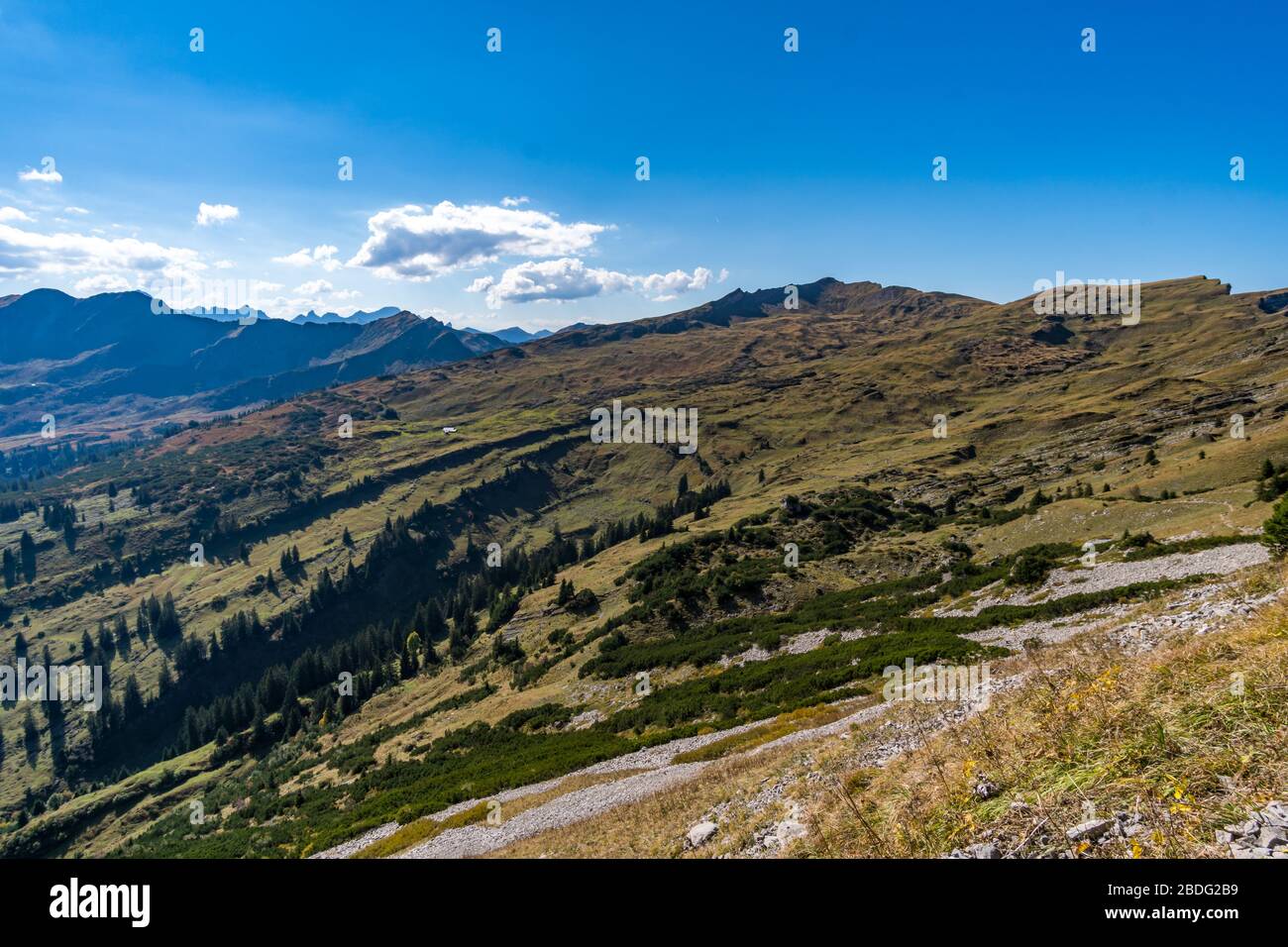 Fantastic hike on the Hohe Ifen in the Kleinwalsertal in the Allgau ...