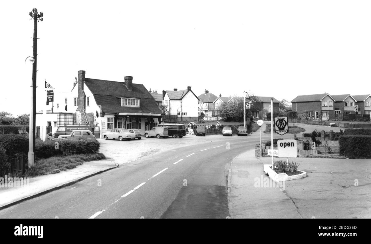 North Weald, the Queens Head c1965 Stock Photo - Alamy