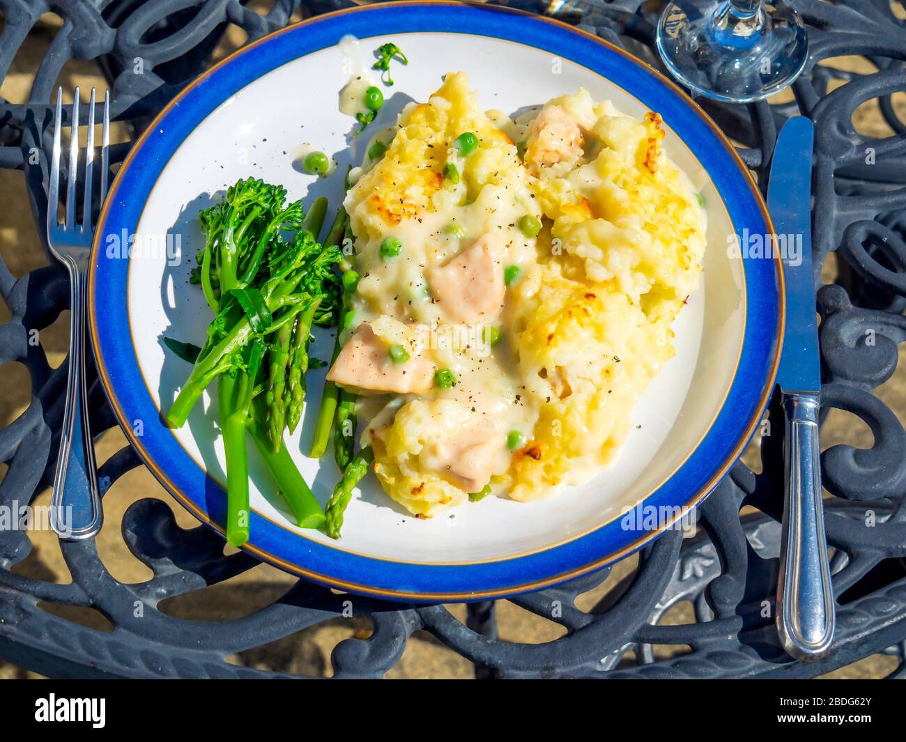 Fish pie hi-res stock photography and images - Alamy