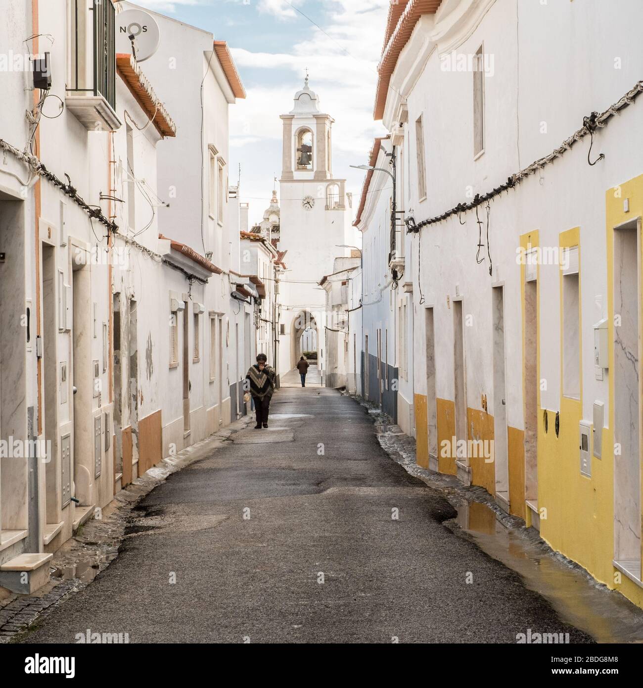Historic portuguese architecture hi-res stock photography and images ...