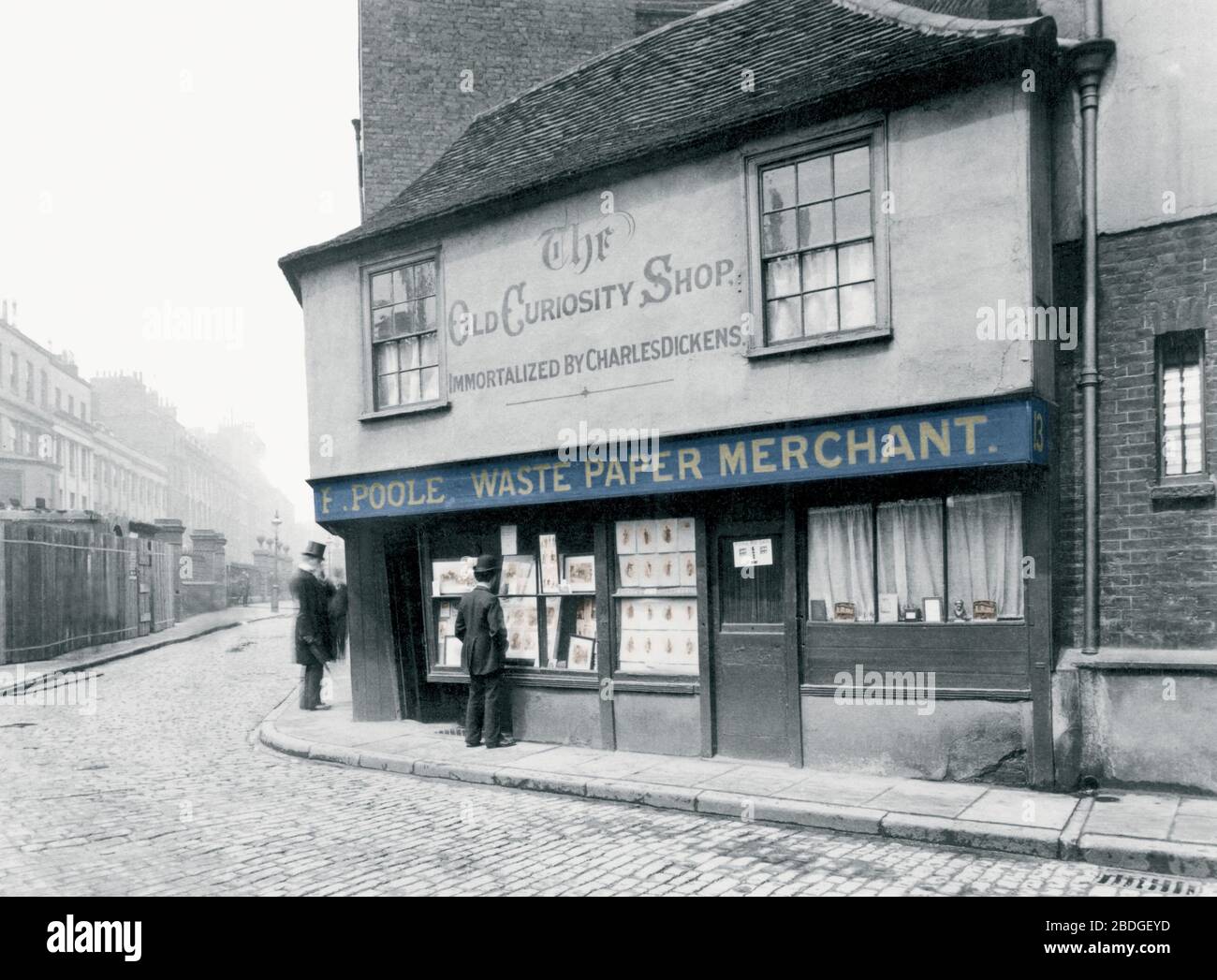 London, the Old Curiosity Shop c1875 Stock Photo - Alamy