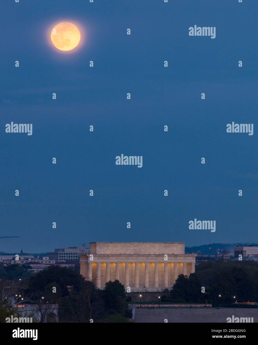 National mall monuments hi-res stock photography and images - Alamy