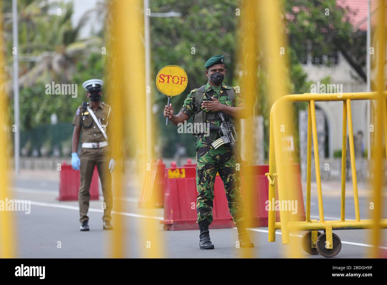 Sri lankan police hi-res stock photography and images - Alamy