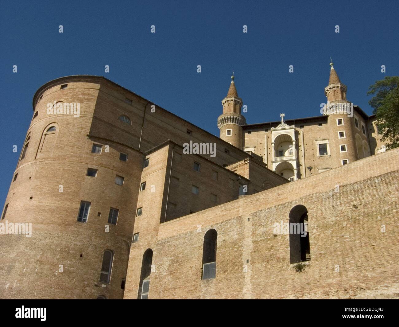 Urbino palazzo ducale hi-res stock photography and images - Alamy