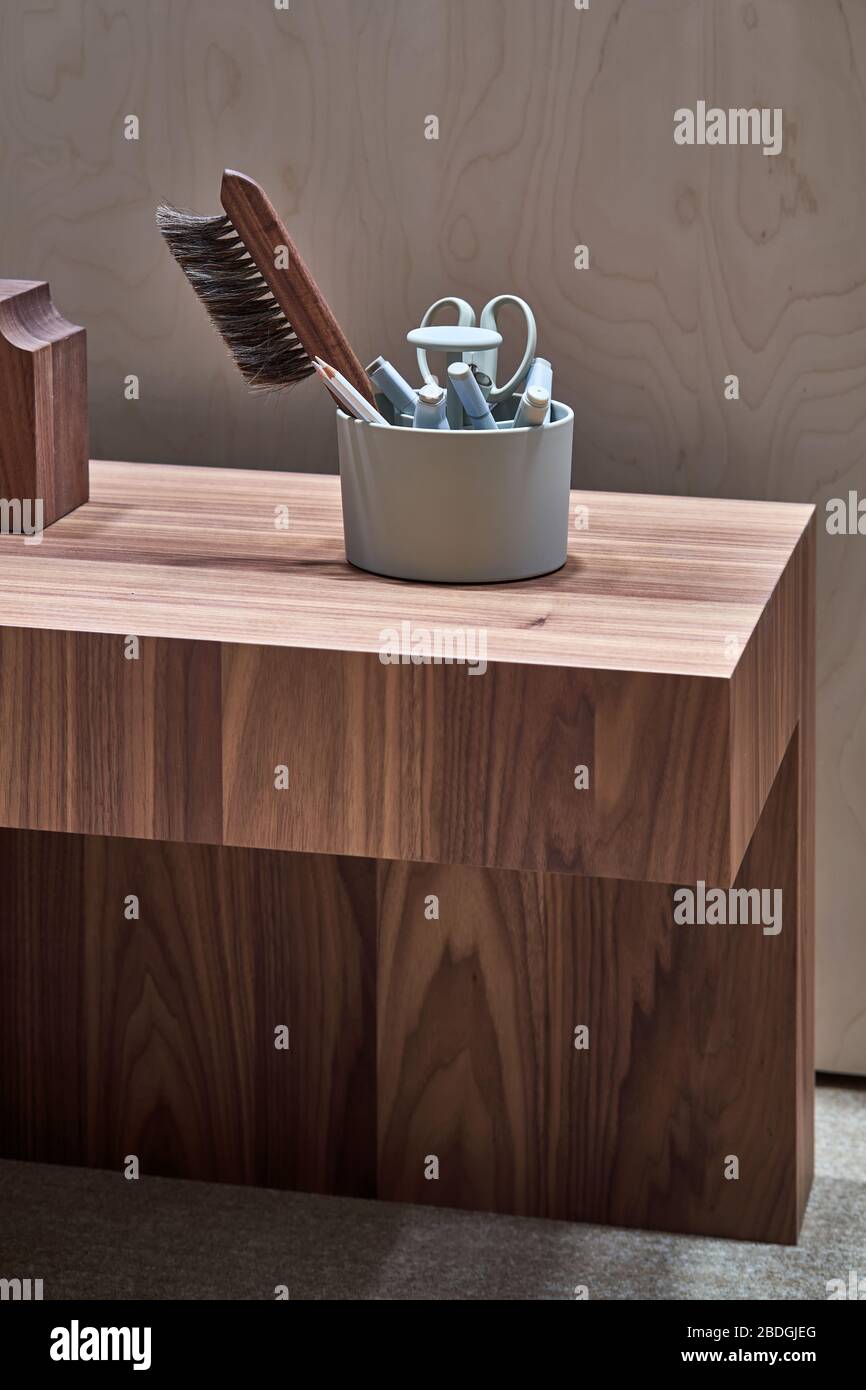 Geometric wood contemporary interior hi-res stock photography and ...