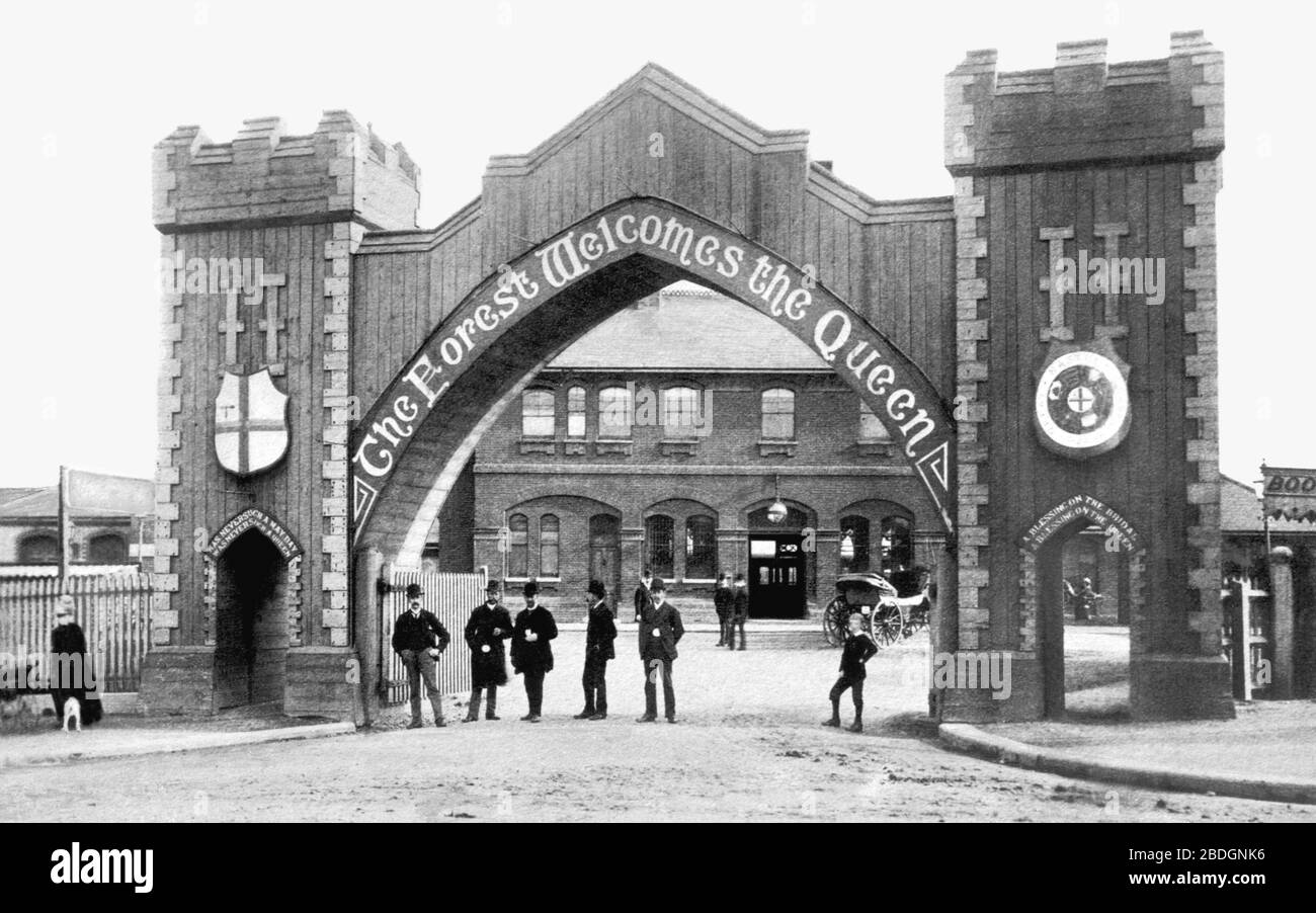 Chingford, Railway Station, Triumphal Arch c1882 Stock Photo - Alamy