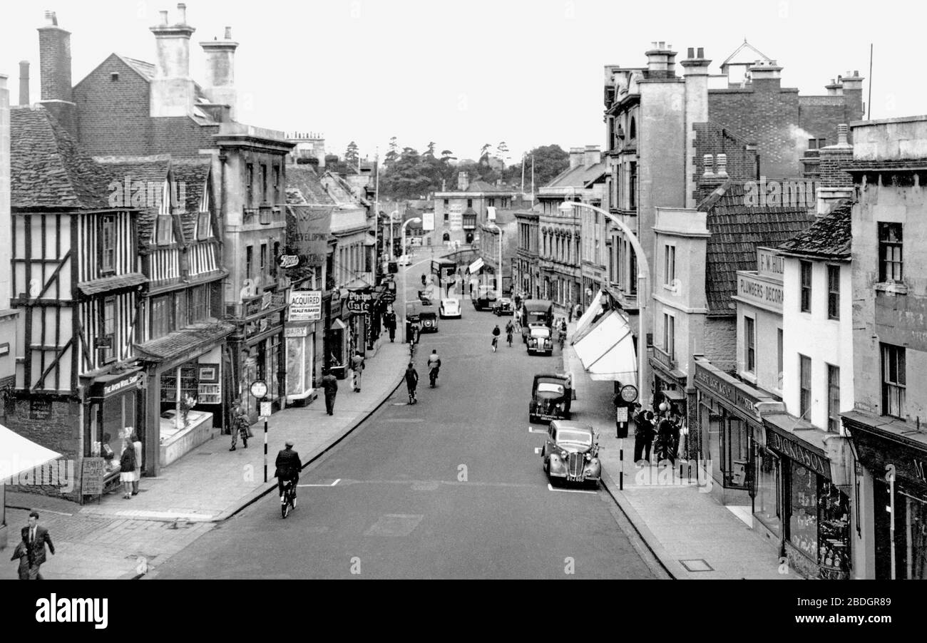 Chippenham, High Street c1950 Stock Photo - Alamy