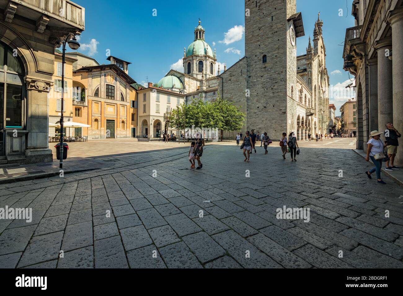 Como cathedral architecture hi-res stock photography and images - Alamy