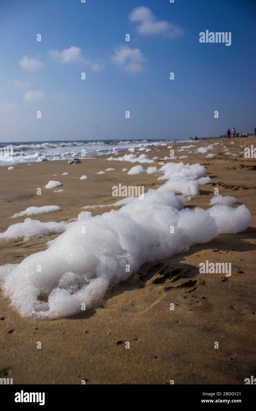 India: Toxin-laced bubbles cause pollution hazard on Indian beach ...