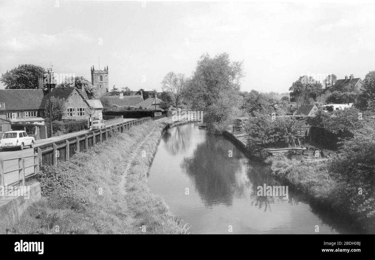 Alrewas, the Trent and Mersey Canal c1955 Stock Photo - Alamy