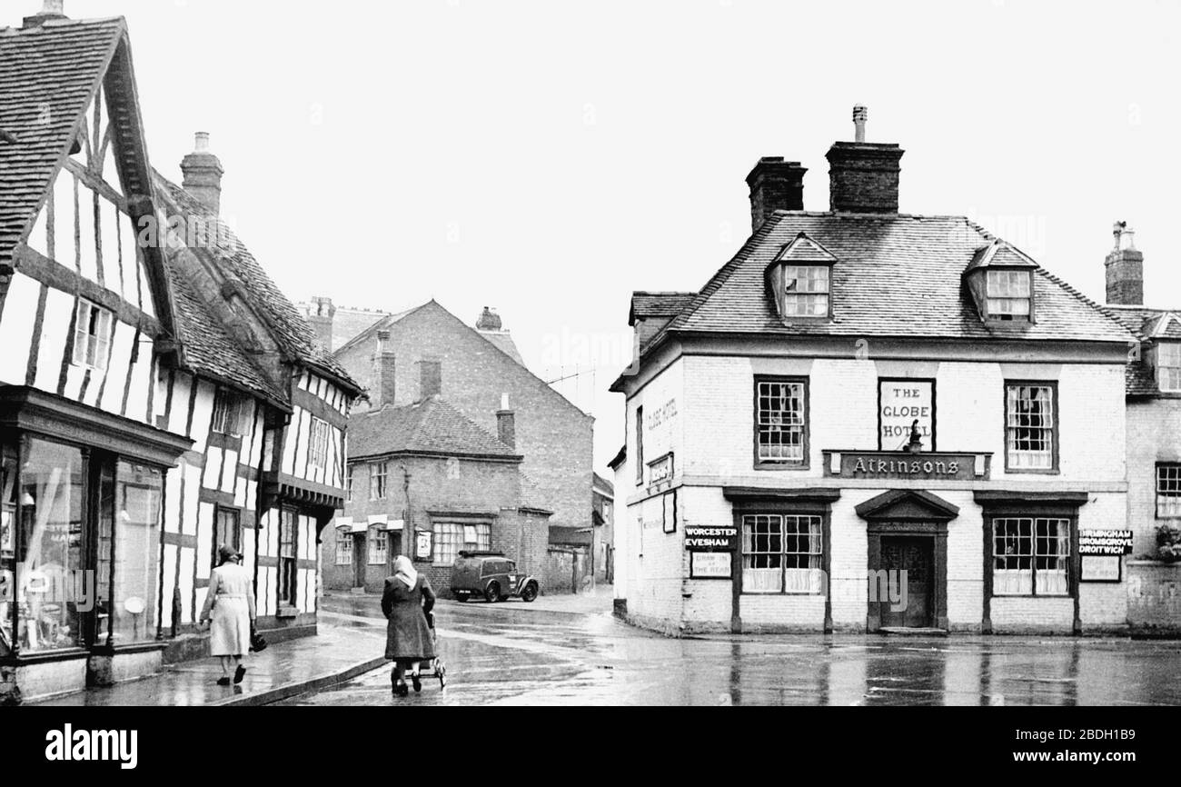 Alcester, Swan Street 1949 Stock Photo - Alamy