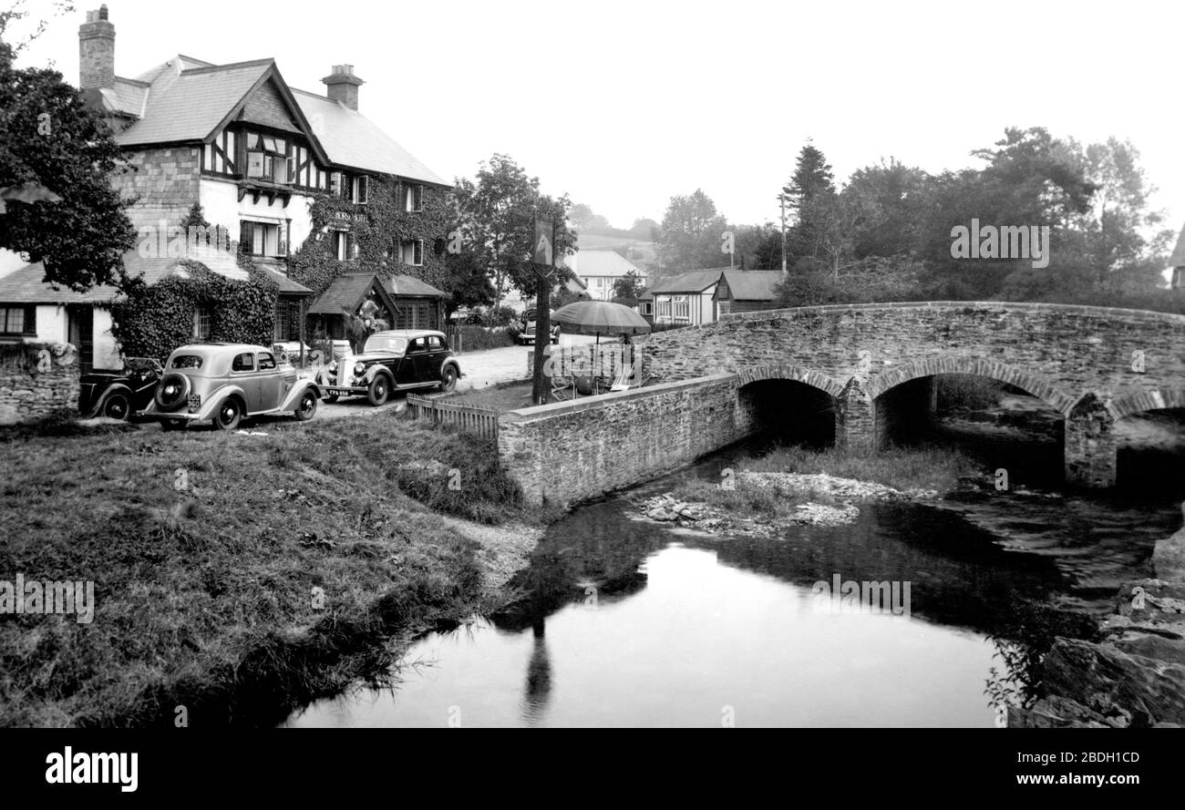 Exford, White Horse Hotel and Bridge 1940 Stock Photo - Alamy