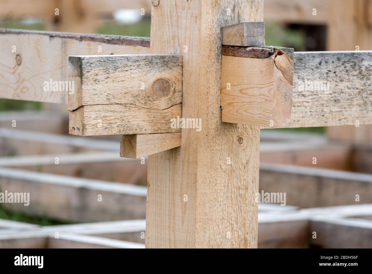 Framing beam hi-res stock photography and images - Alamy